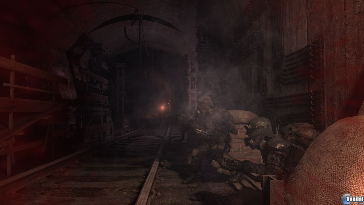 Metro 2033 - Videojuego (PC y Xbox 360) - Vandal