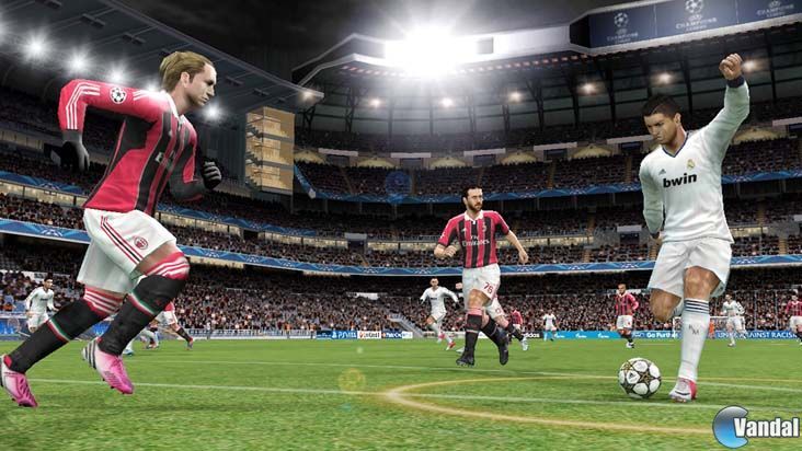 Pro Evolution Soccer 2013 - Videojuego (PS3, PSP, Xbox 360, PC, PS2, Wii y Nintendo 3DS) - Vandal