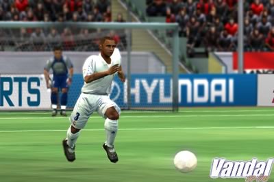 FIFA 2003 - Videojuego (GameCube, PS2, PC, Xbox, PS One y Game Boy ...